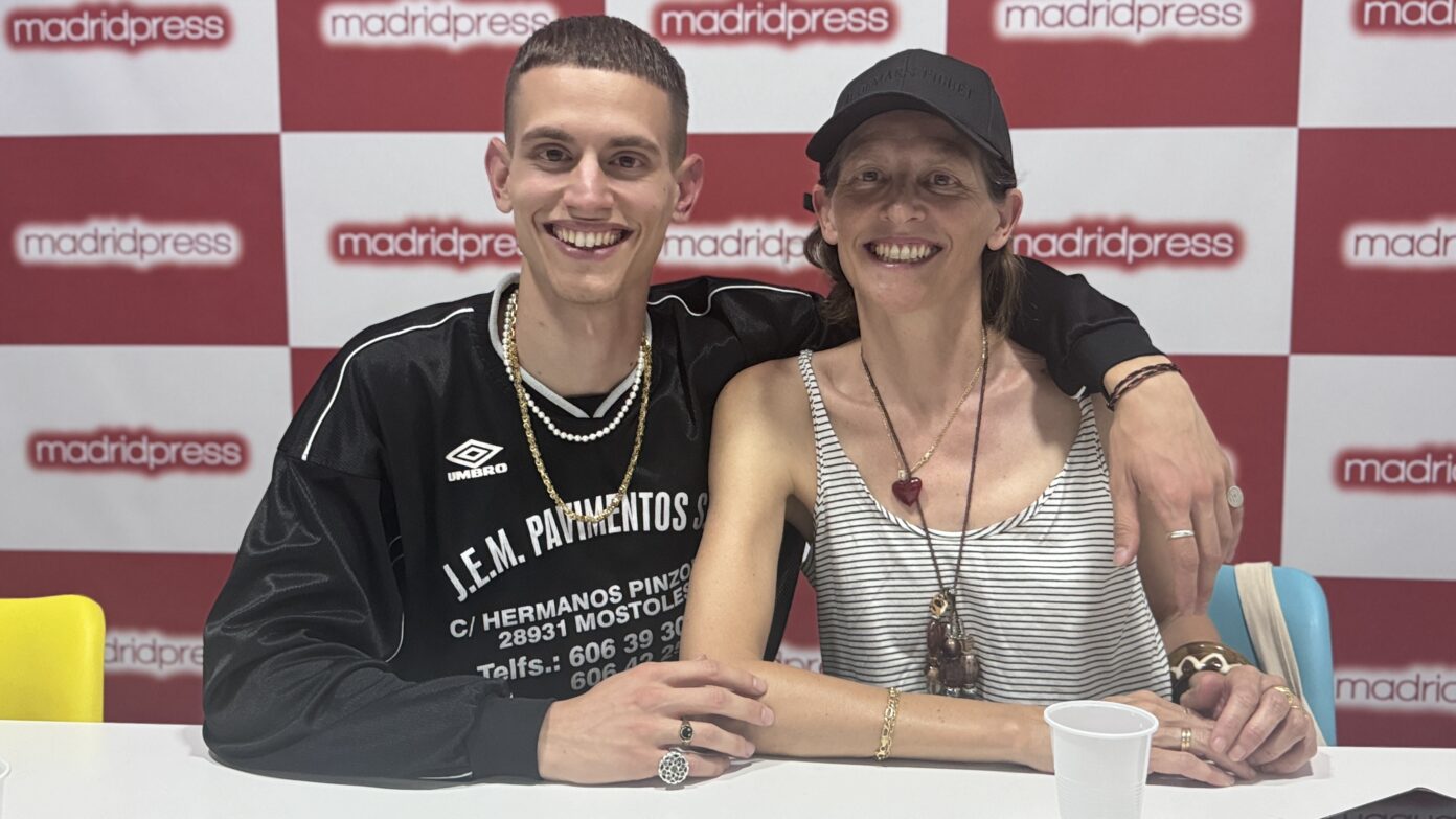 Guiomar Alfaro y Rubén Serrano, madre e hijo y ‘top models’ de Alcorcón ...