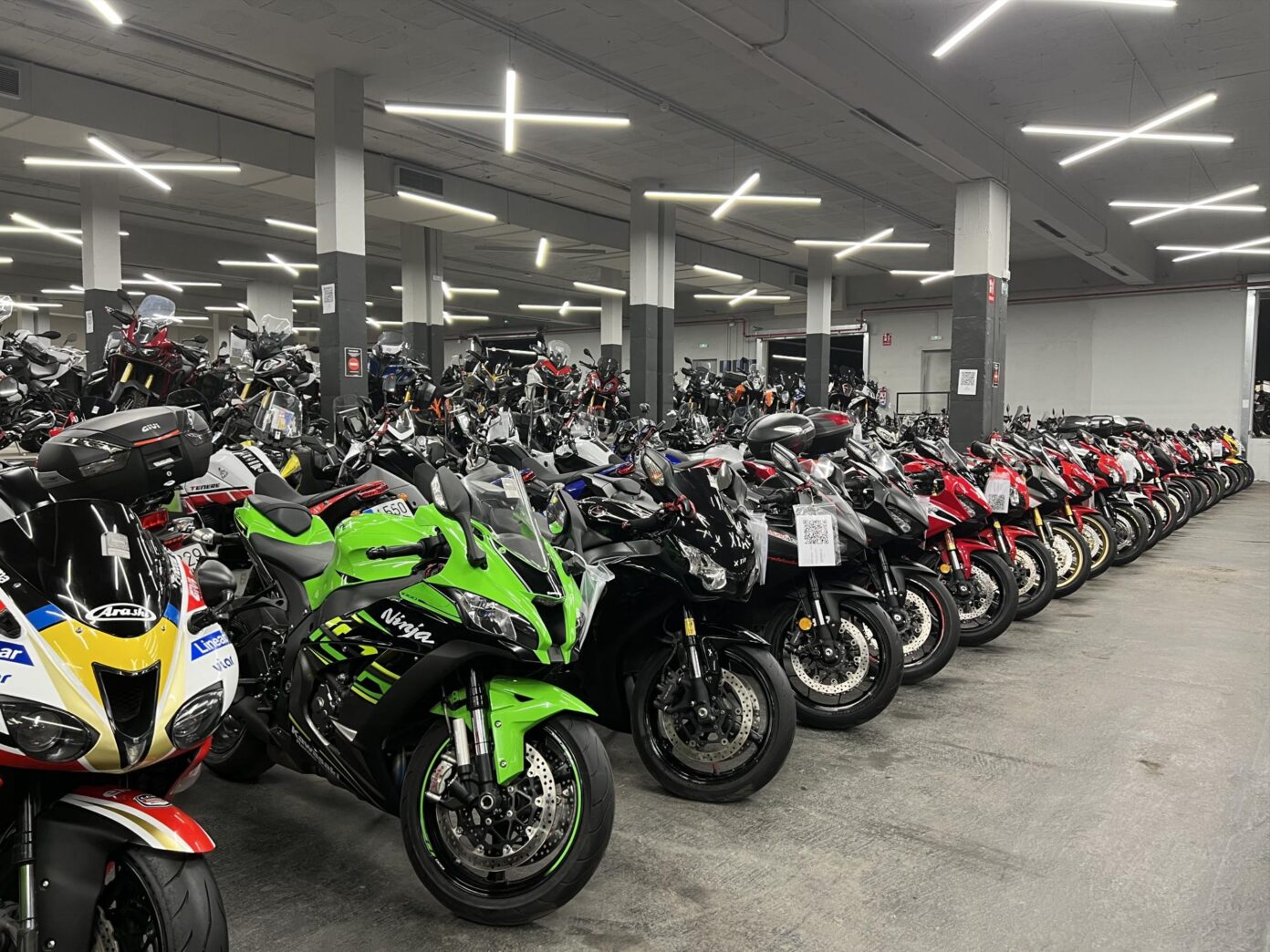 Nueva flagship store de Mundimoto en X-Madrid en Alcorcón | alcorconhoy.com